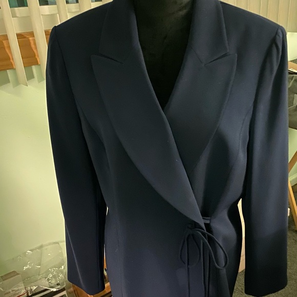 Kasper | Pants & Jumpsuits | Beautiful Two Piece Womens Pant Suit ...